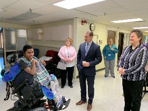 DODD Director visits Newhope - Richland New Hope Organization